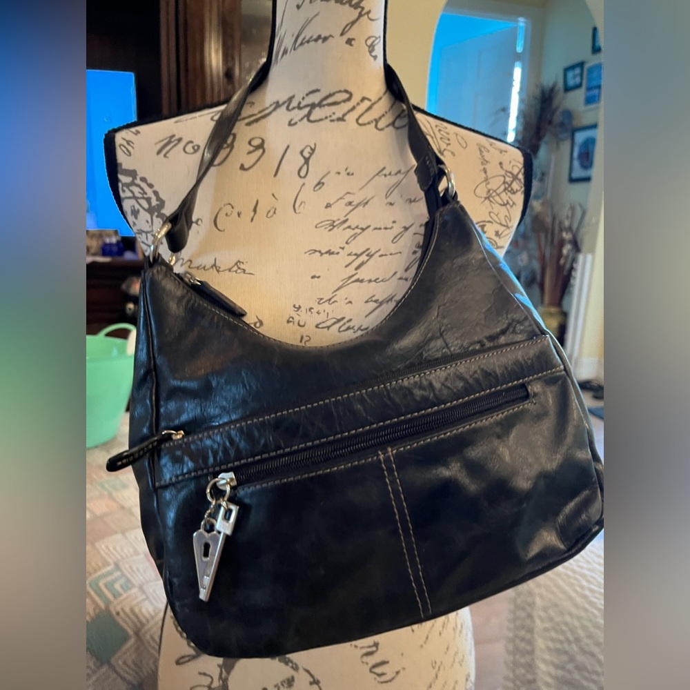 Aurielle Purse Black Mew Great Shape! - Gem